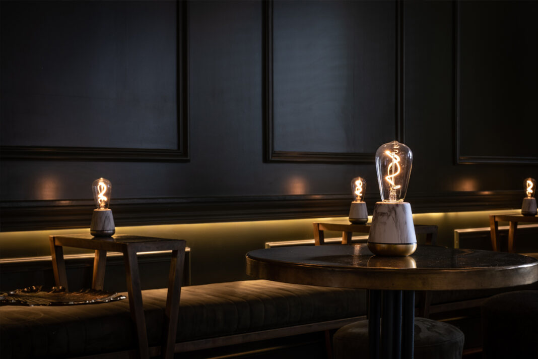 Humble ONE - white marble - Huizedop